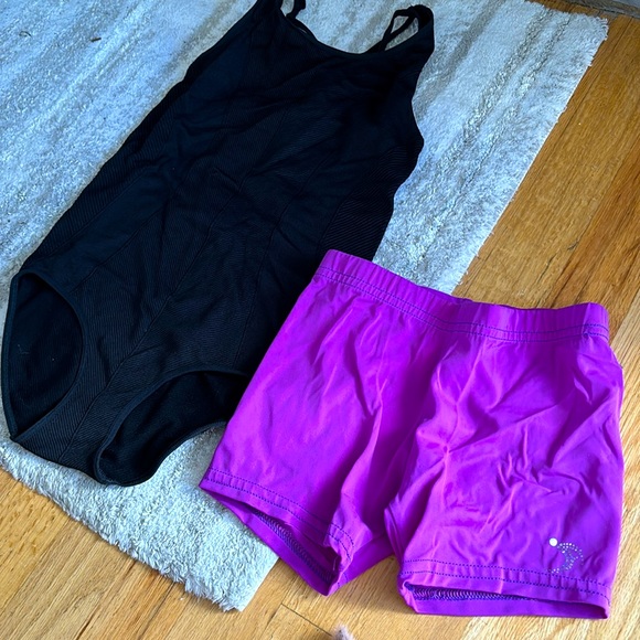 Costumes | Nwot Dance Acro Set Girls 68 Years Old Black Crisscross ...